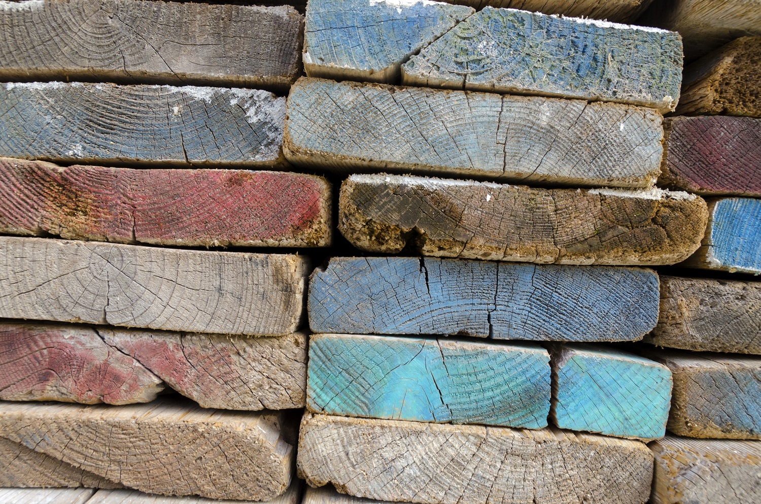 How to Treat Scaffold Boards for your DIY Project