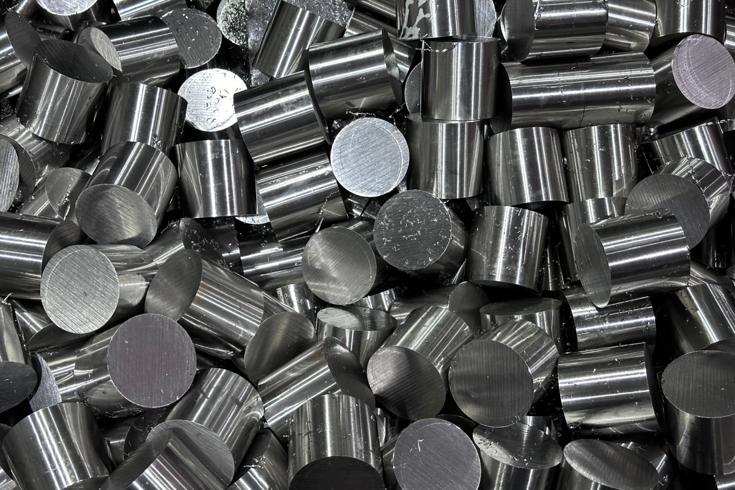 304 Stainless Steel: The Complete Guide | The Metal Store