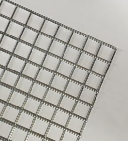 Galvanised Mesh Panels 10 SWG | Free Delivery £70+VAT